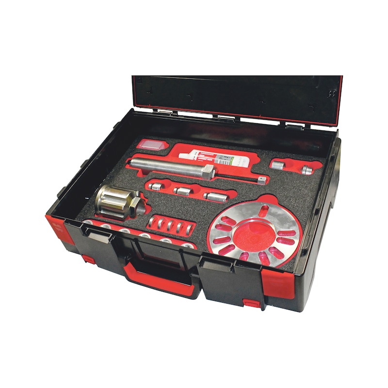 Removal tool set, wheel hubs and drive shafts
