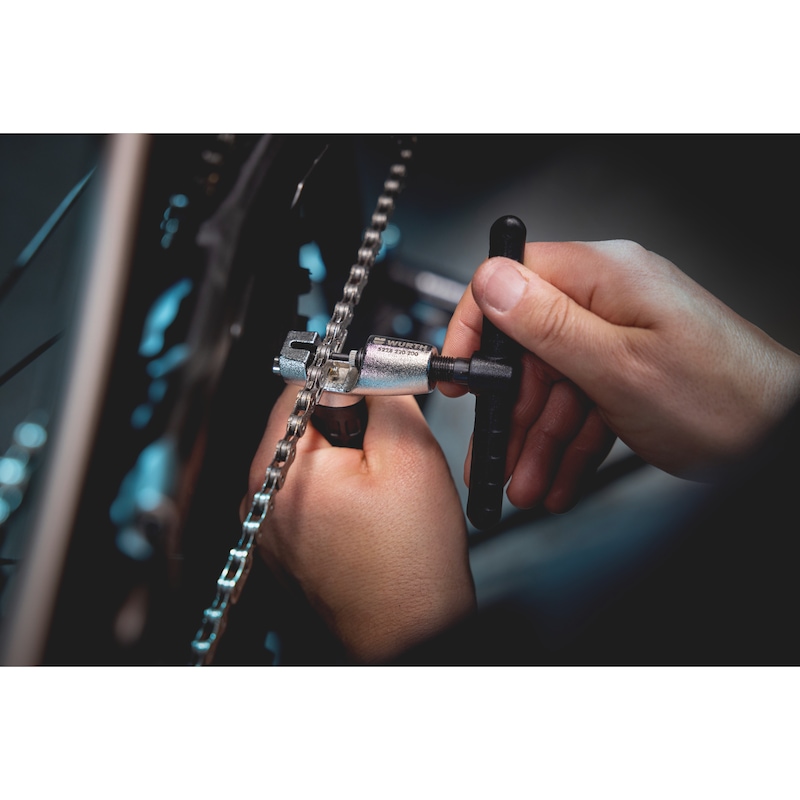 Buy Chain riveter with chain guide (5228220200) | WÜRTH