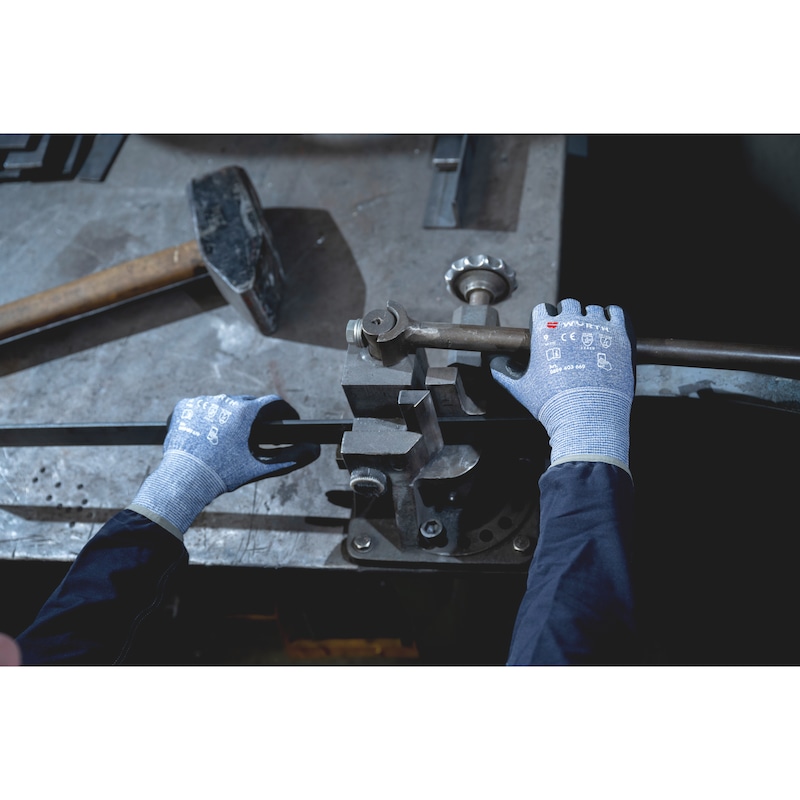 Buy Cut-resistant glove W-320 Level D online