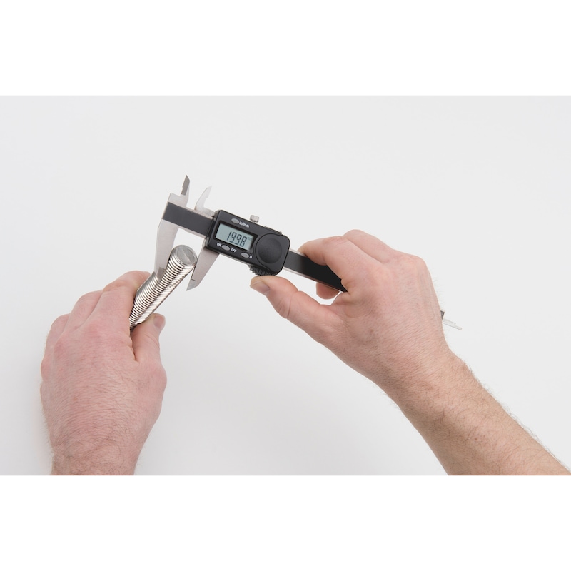 Buy Digital callipers with plastic housing online